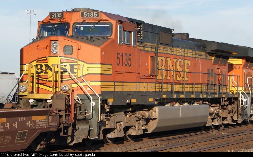 BNSF 5135